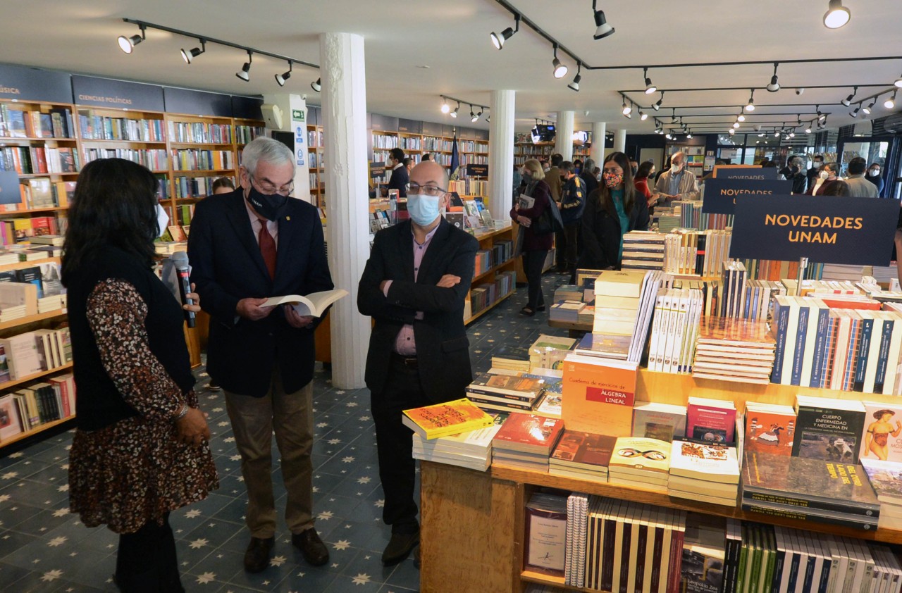 Histórica librería de UNAM reabre luego de 500 días - Fusilerías